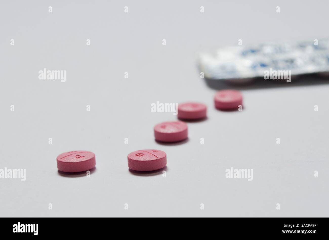 40mg Propranolol tablets Stock Photo - Alamy