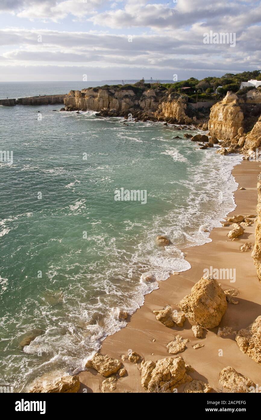 Castelo beach albufeira praia hi-res stock photography and images - Alamy