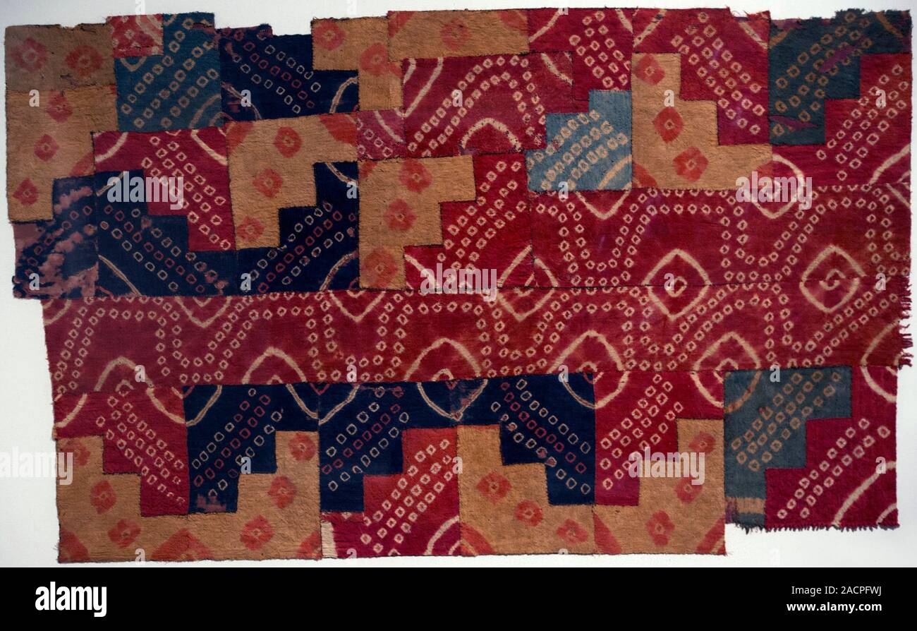 Ancient Peruvian fabric. Section of fabric dating from the Nazca-Huari ...