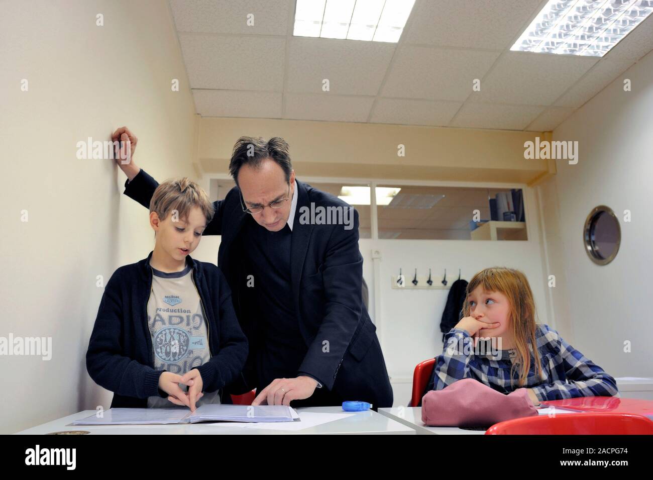 Specialist schooling. Children and tutor at the CERENE school in Paris ...