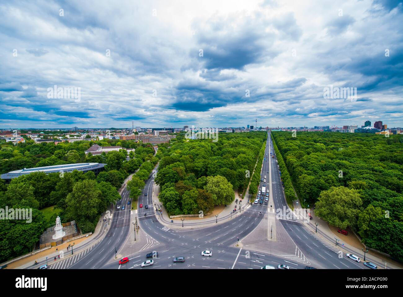 Big roundabout hi-res stock photography and images - Alamy