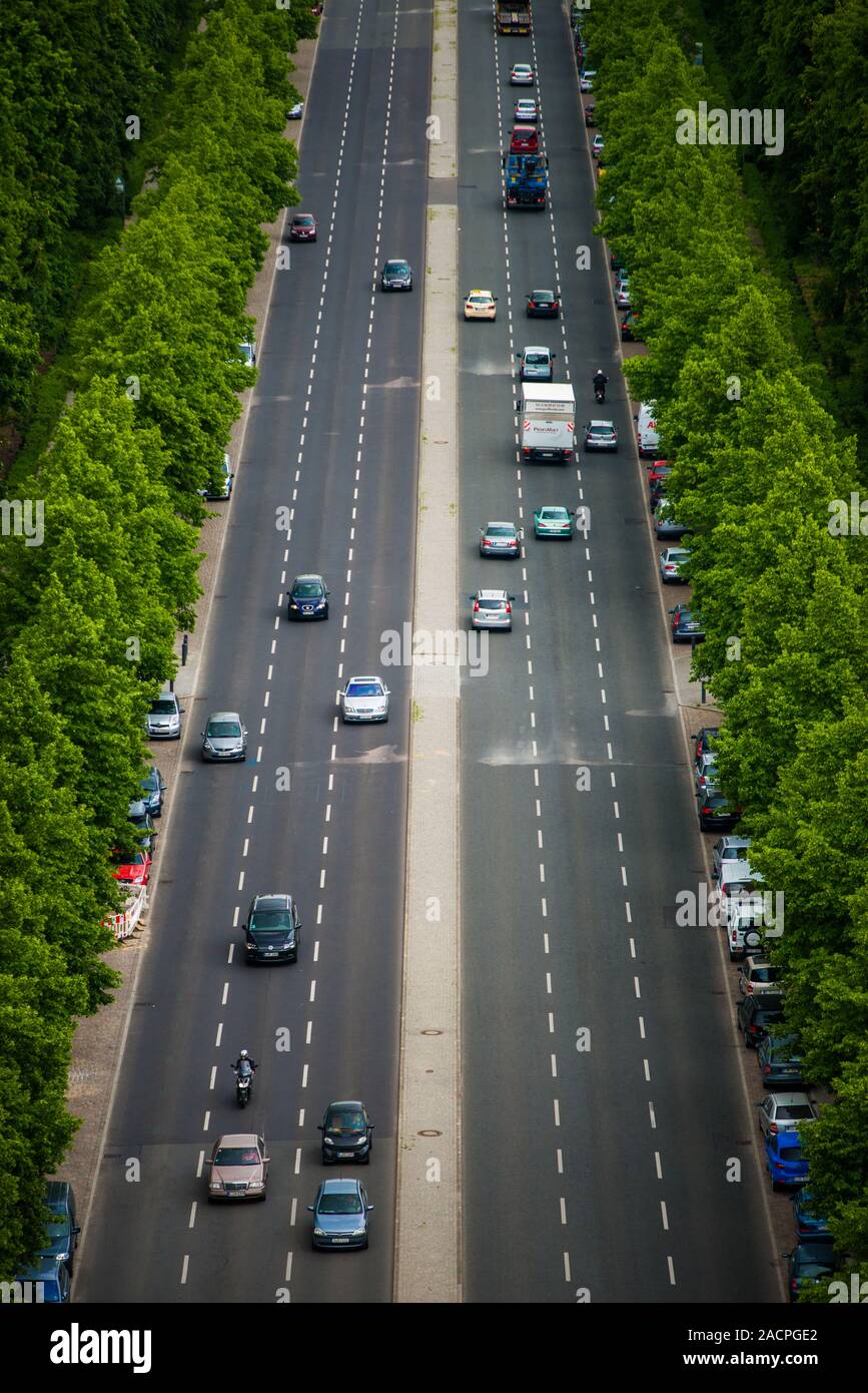 Car lane hi-res stock photography and images - Alamy