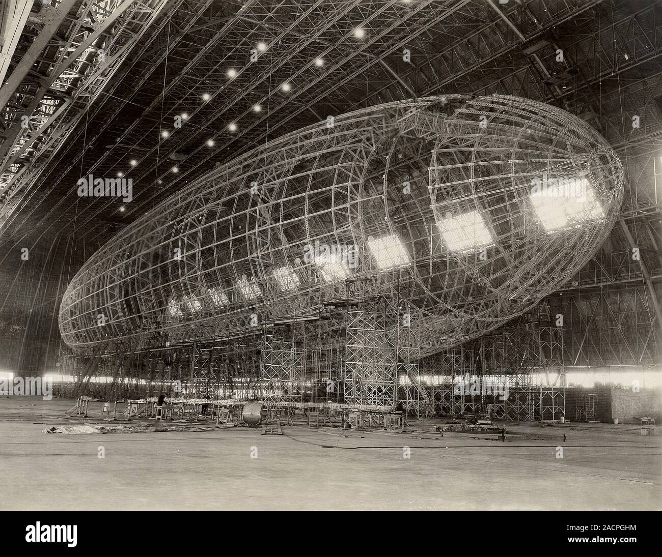Airship construction. Nose of the USS Akron (ZRS-4) being attached. The ...