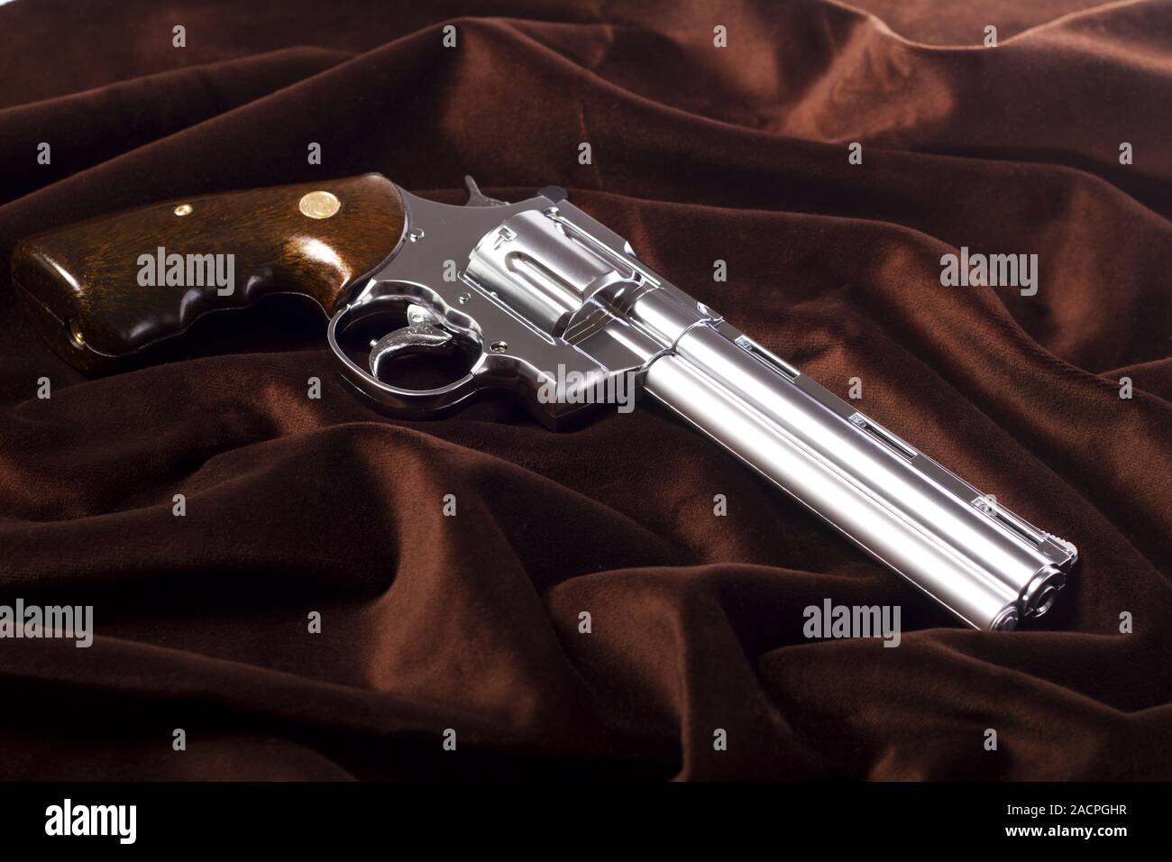 airsoft gun in white Stock Photo - Alamy