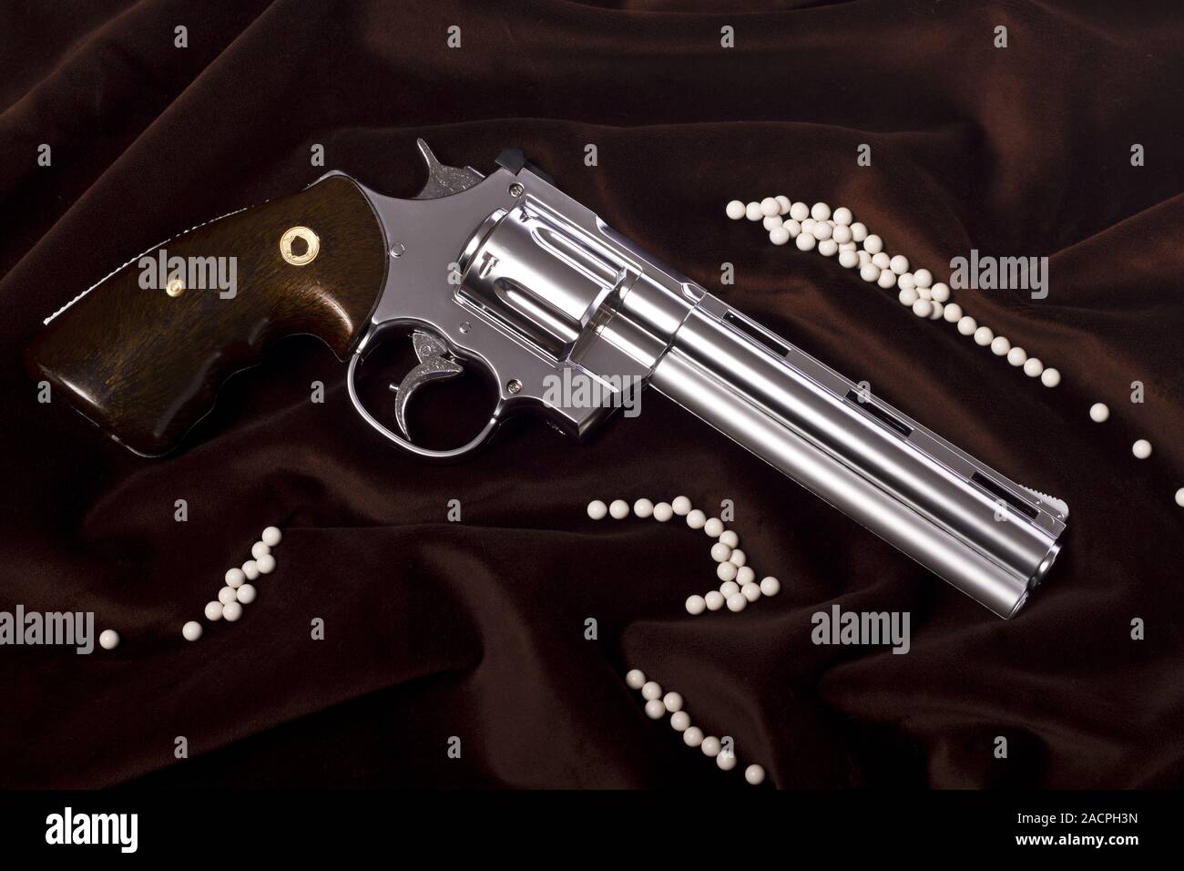 airsoft gun in white Stock Photo - Alamy