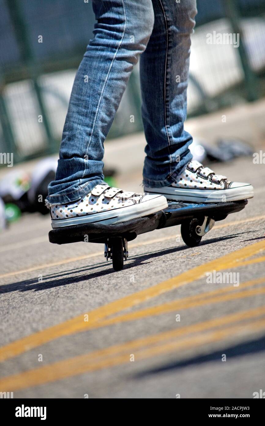 Street surfer girl Stock Photo - Alamy