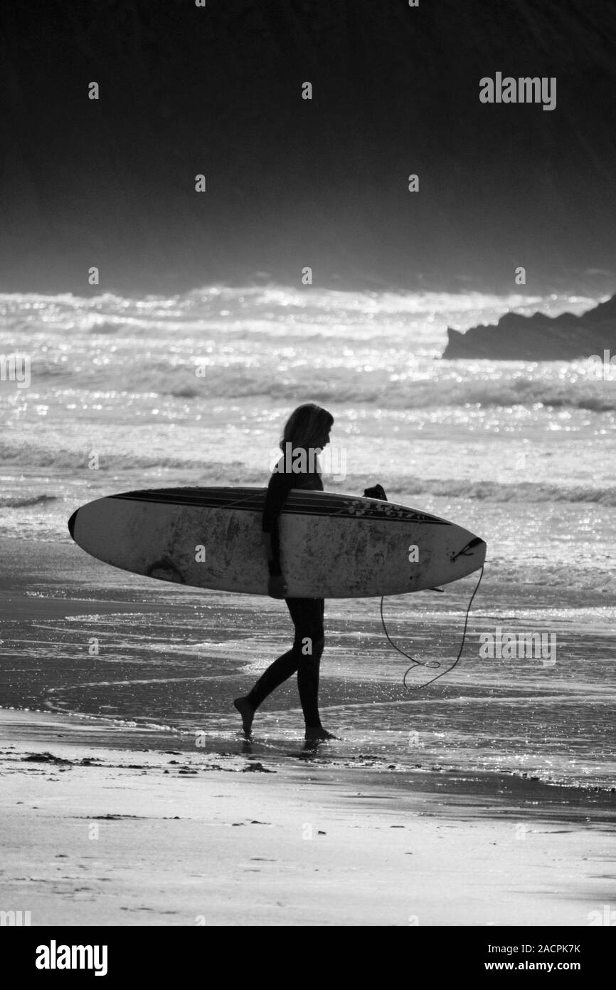 Surfist hi-res stock photography and images - Alamy