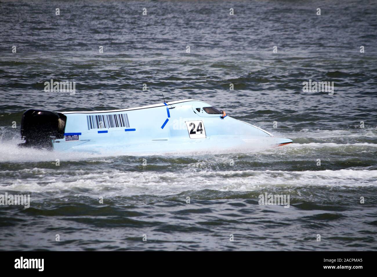 F1 powerboat hi-res stock photography and images - Alamy