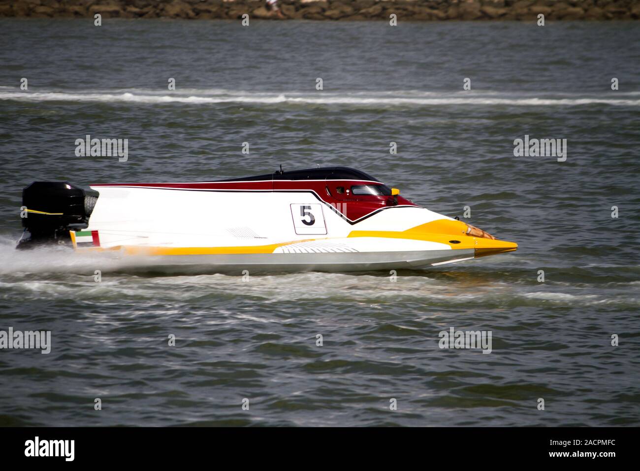 F1 powerboat race hi-res stock photography and images - Alamy