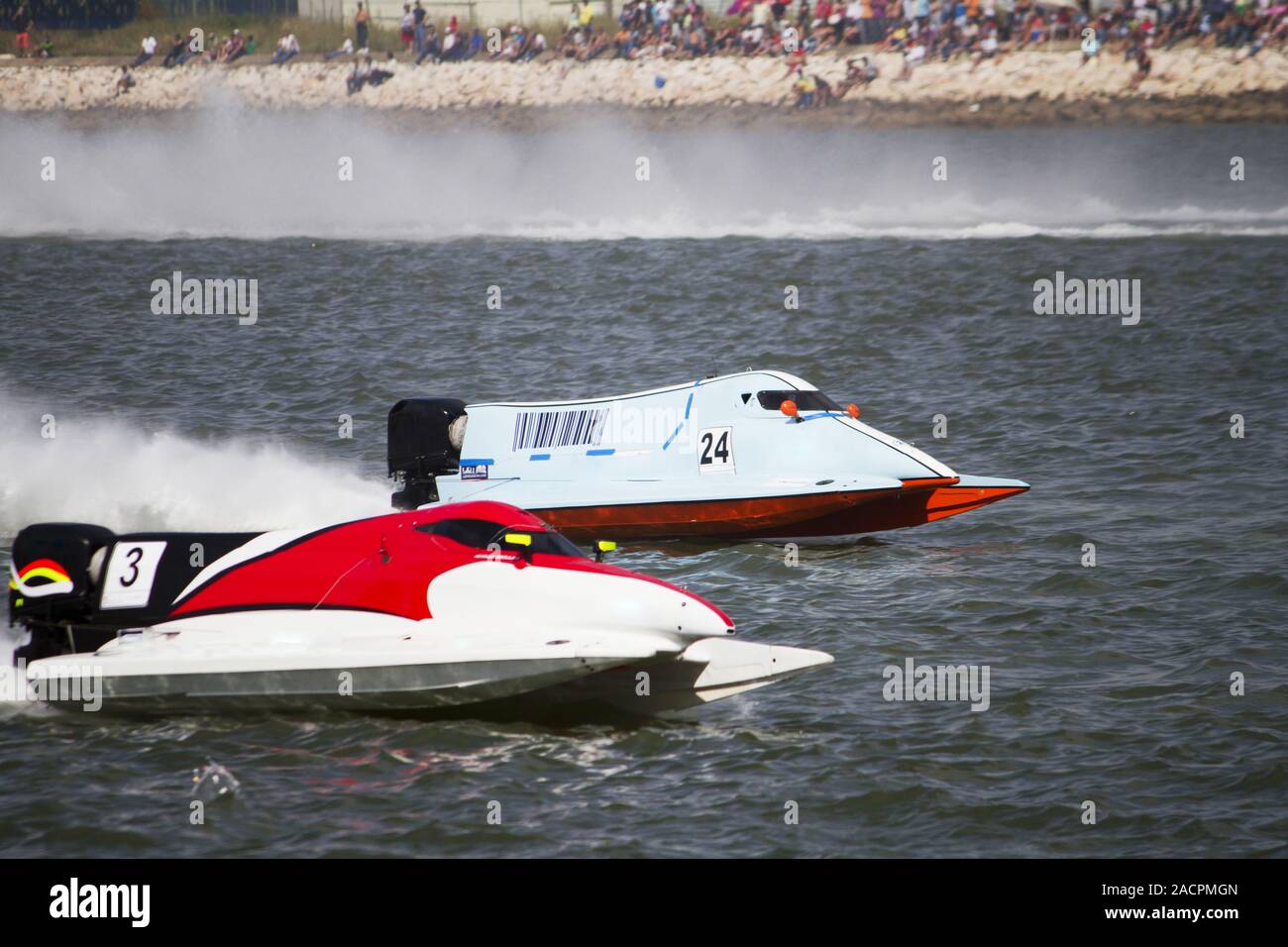 F1 powerboat hi-res stock photography and images - Alamy