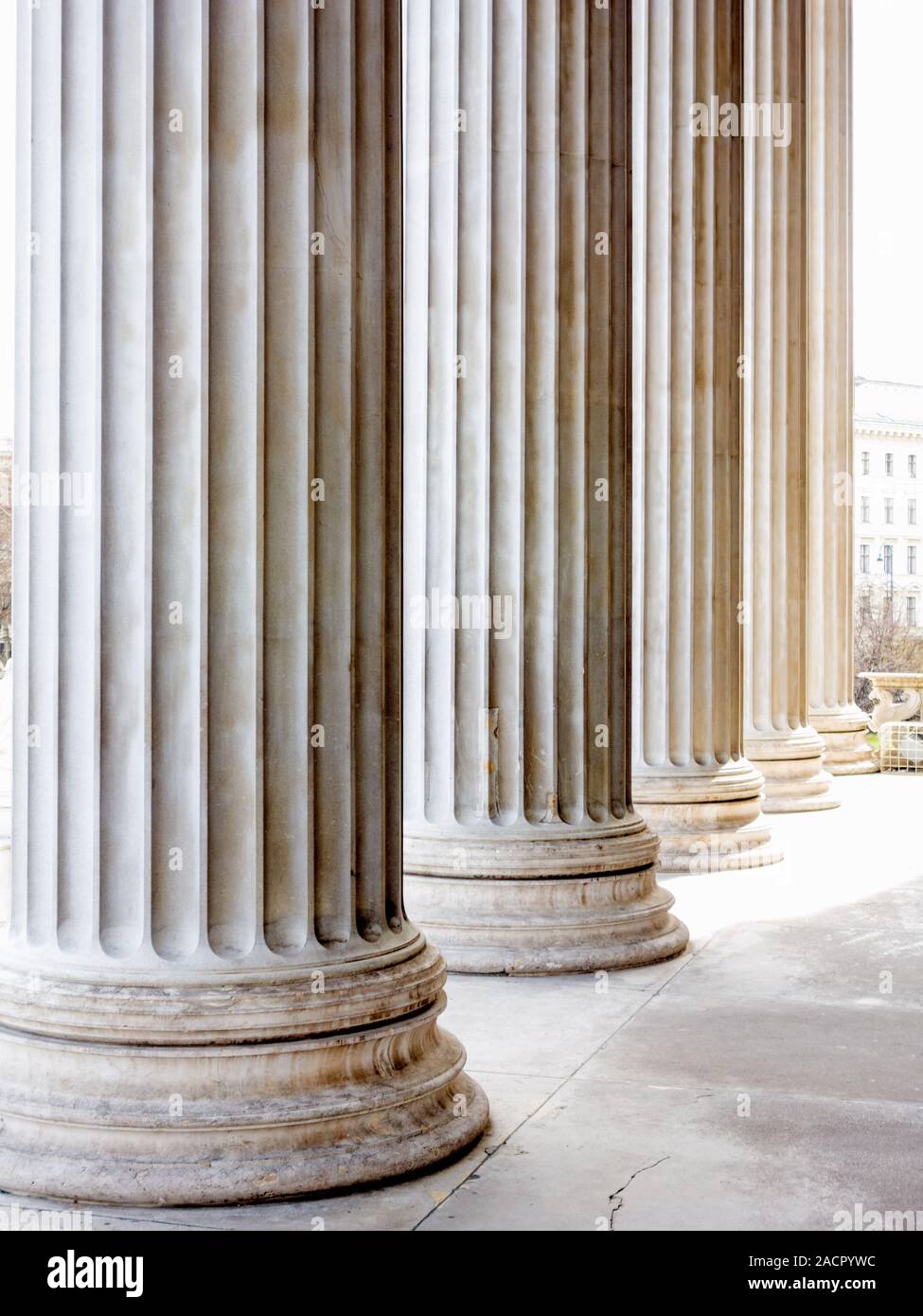 Pillars at the Parliament in Vienna Stock Photo - Alamy