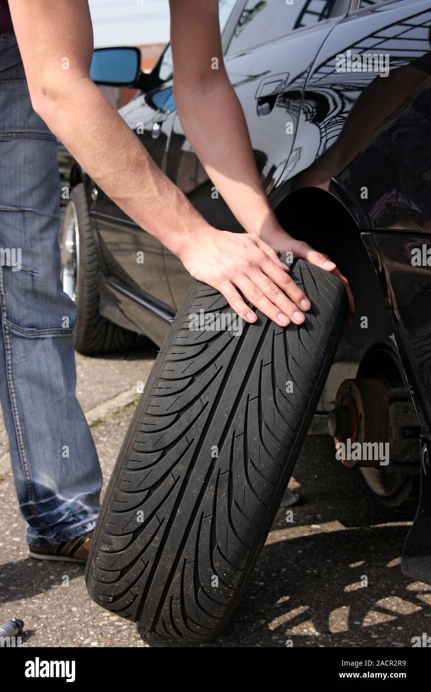 Change of tyre hi-res stock photography and images - Alamy