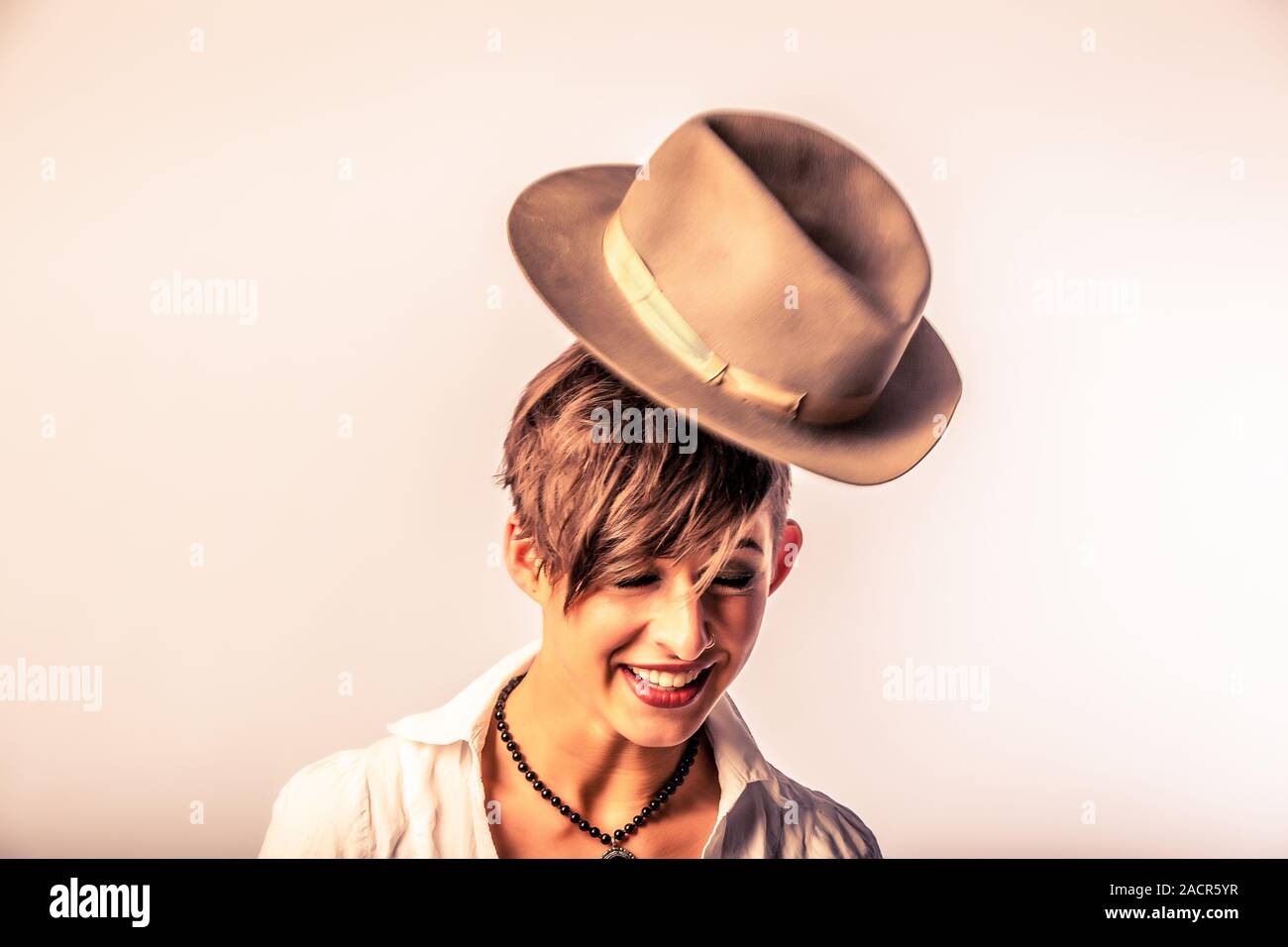 Womans hat hi-res stock photography and images - Alamy