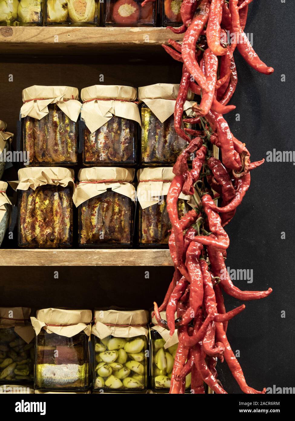 fantastic handicrafts of southern Italy where pepper and extra virgin ...