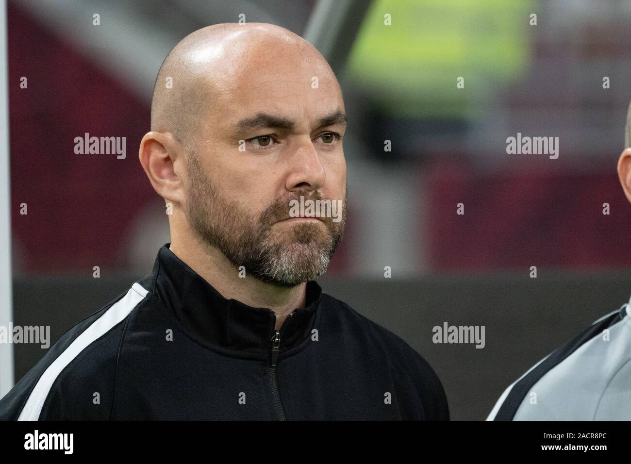 Qatar national team coach hi-res stock photography and images - Alamy