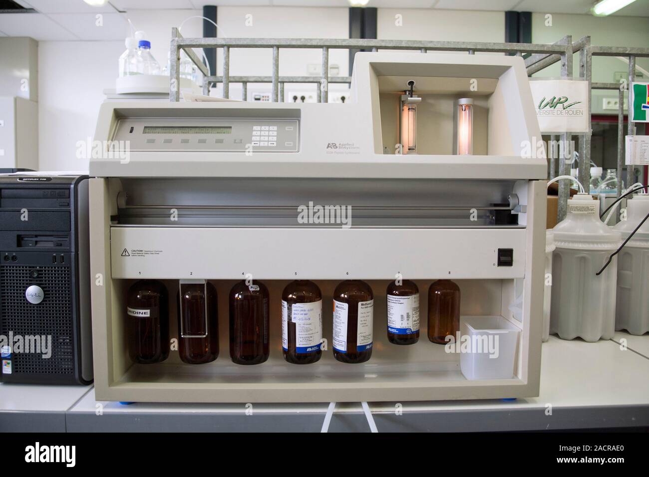 Bio-organic chemistry lab. Machine used for sample analysis at the ...