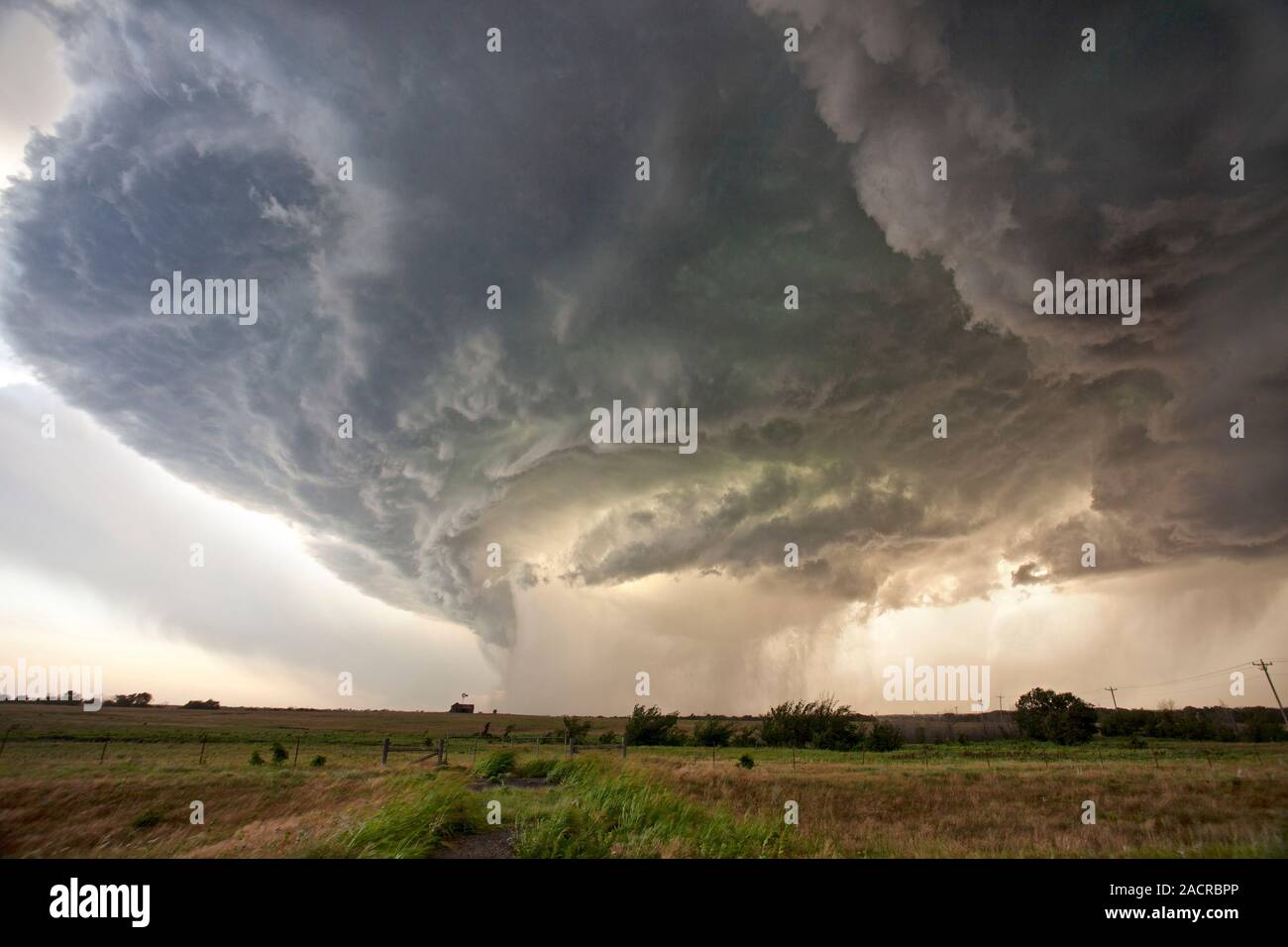 Supercell thunderstorm forming over rural Oklahoma, USA. A supercell ...