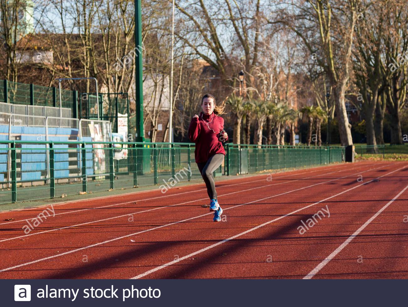 Run Track Girl High Resolution Stock Photography and Images - Alamy