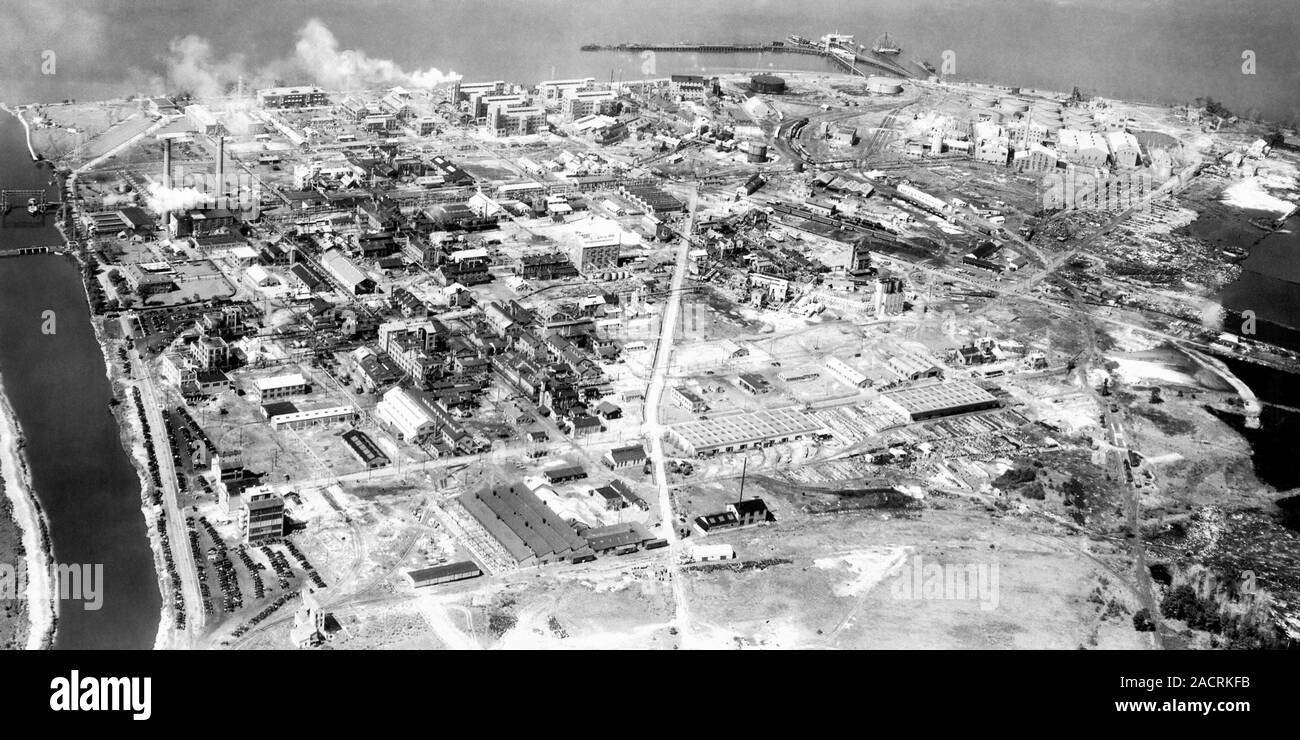 DuPont Deepwater factory site, aerial photograph. This view looks north ...