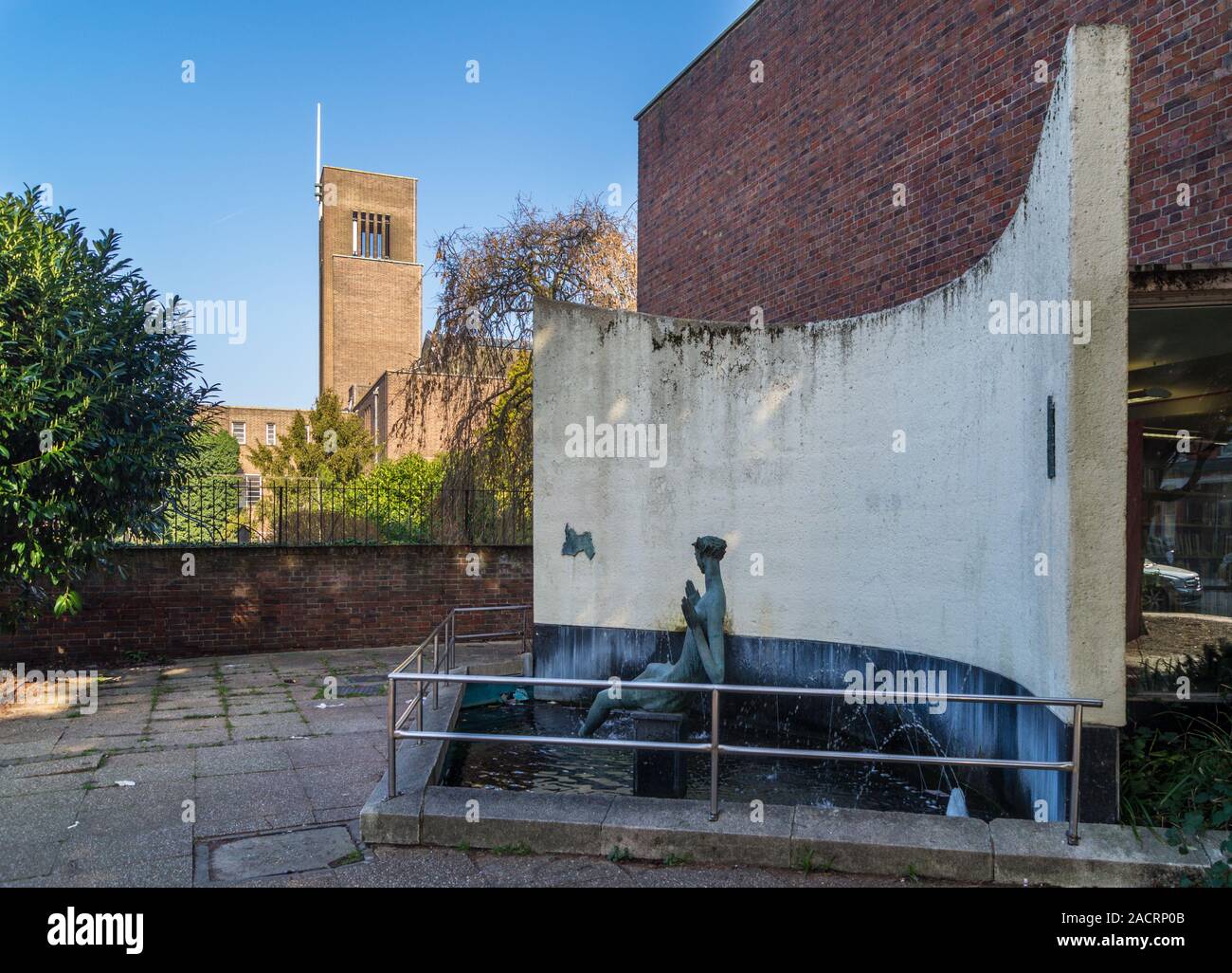Hornsey library sculpture hi-res stock photography and images - Alamy