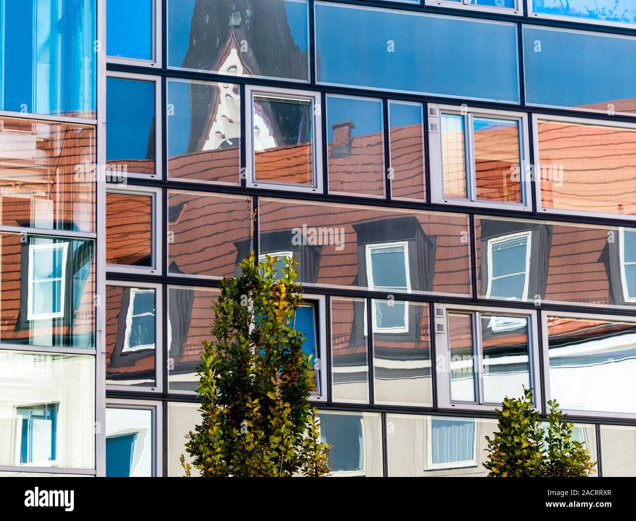 Mansardenwohnungen hi-res stock photography and images - Alamy