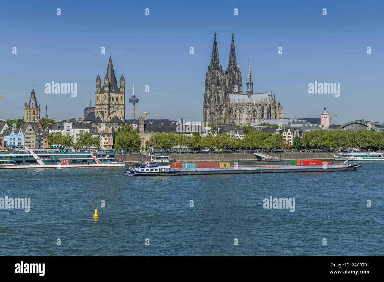 Kölner Stadtpanorama mit Dom, Gross St. Martin, Altstadt, Rhein, Köln ...