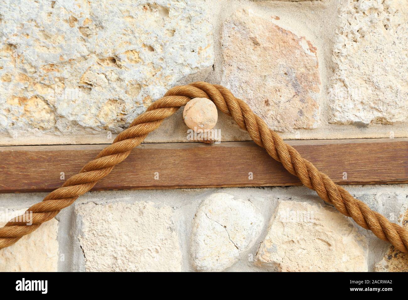 Rope and stone hi-res stock photography and images - Alamy