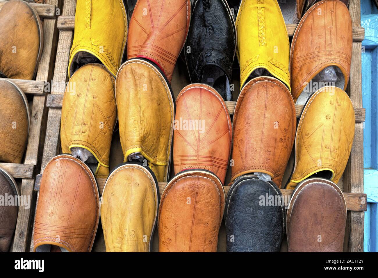 Traditional shoes in Morocco Stock Photo - Alamy
