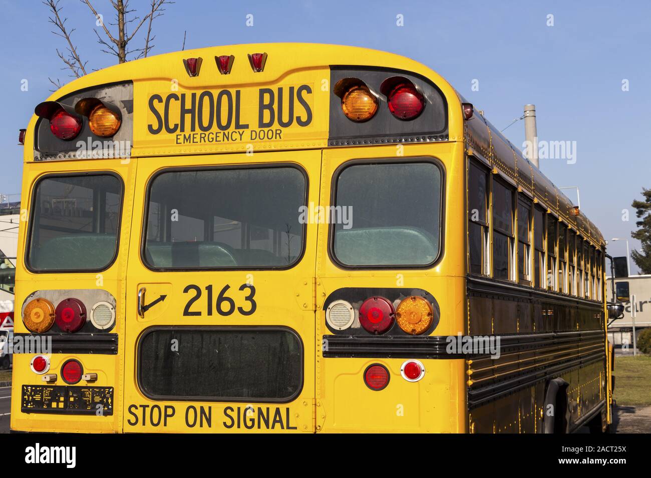 American School Bus Stock Photo - Alamy