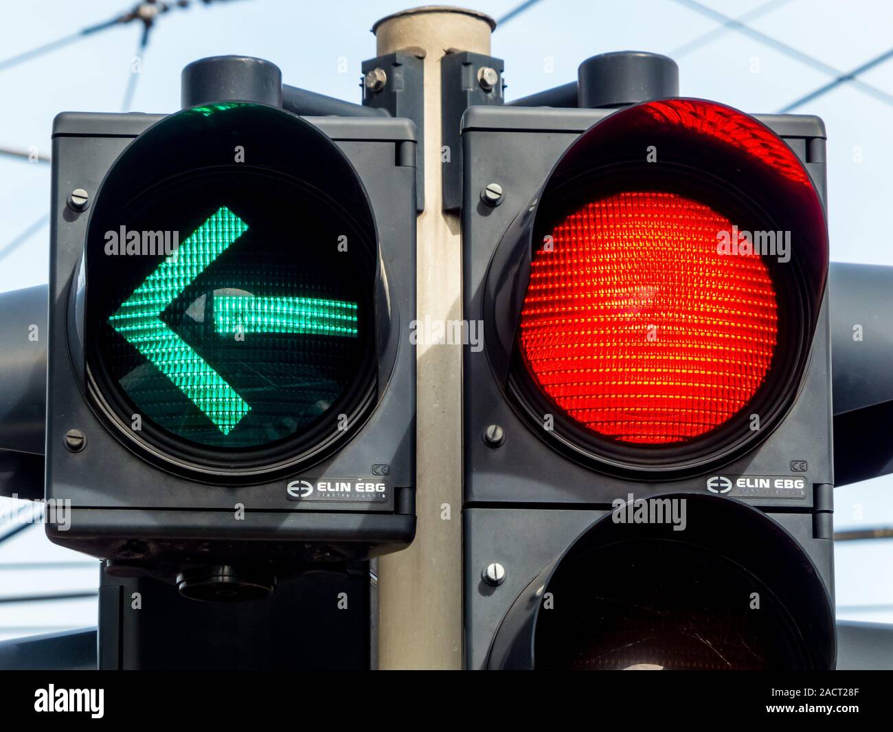 Traffic light with red light and green light Stock Photo - Alamy