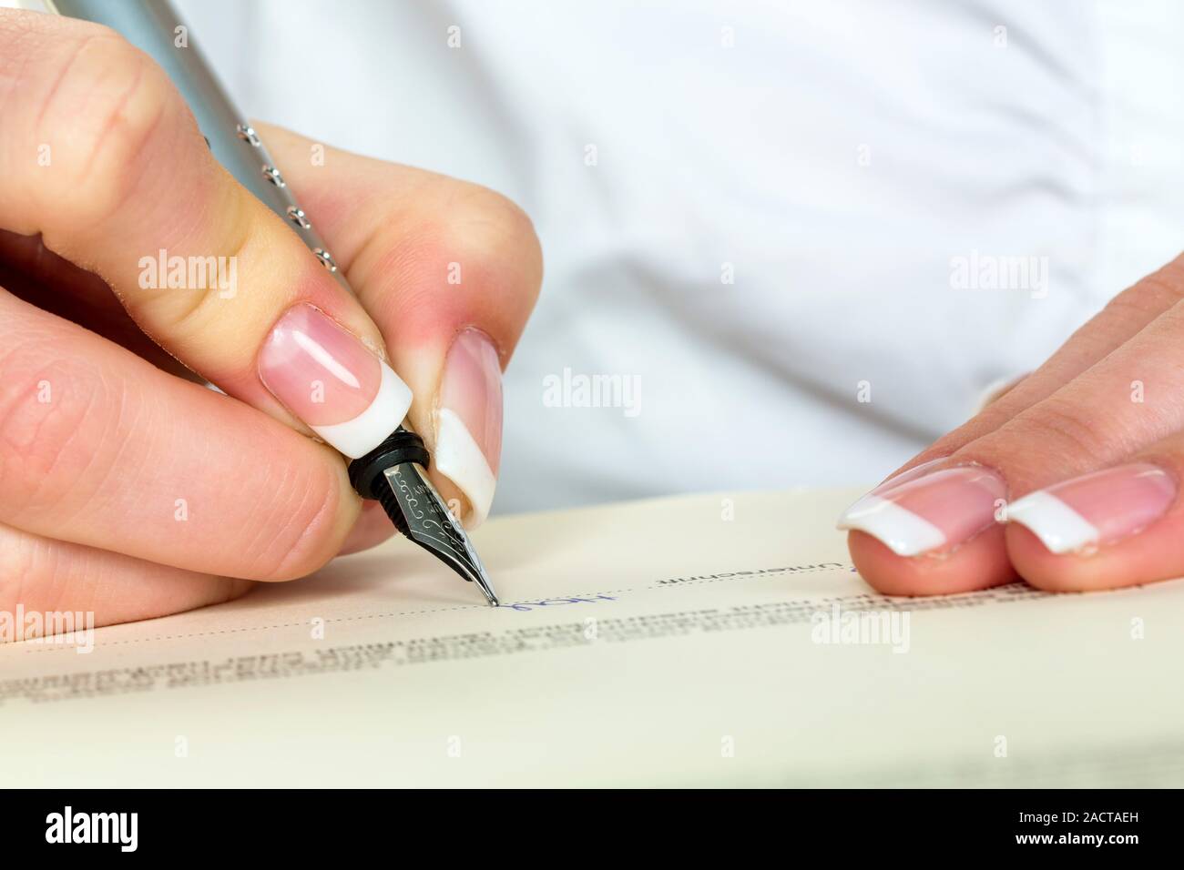 Hand signs hi-res stock photography and images - Alamy