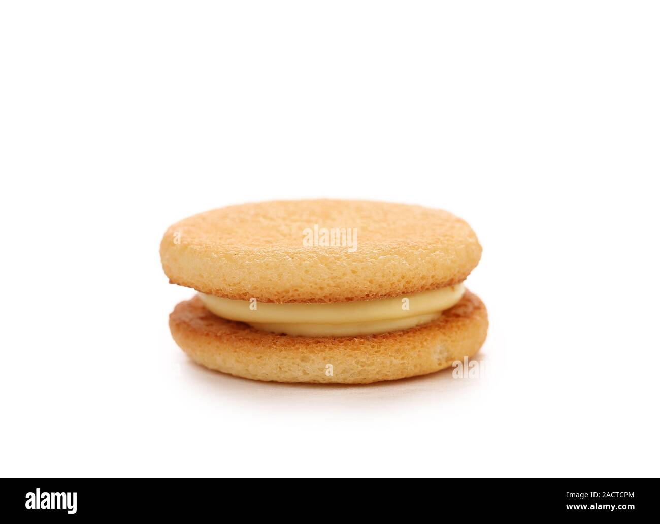Biscuit sandwich with white filling close up hi-res stock photography ...