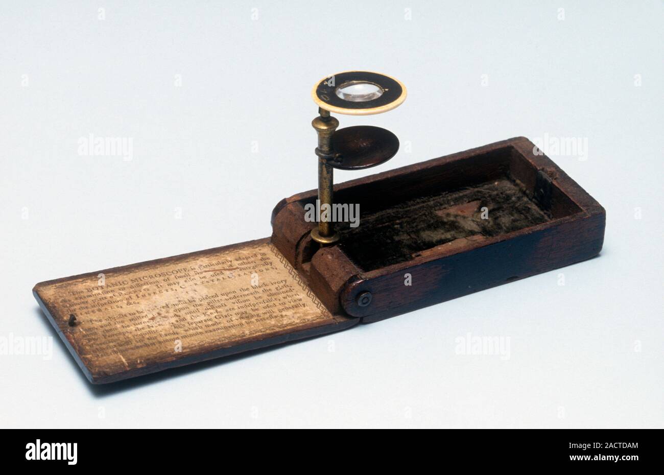 Withering-type pocket botanical microscope, dating from around 1780 ...