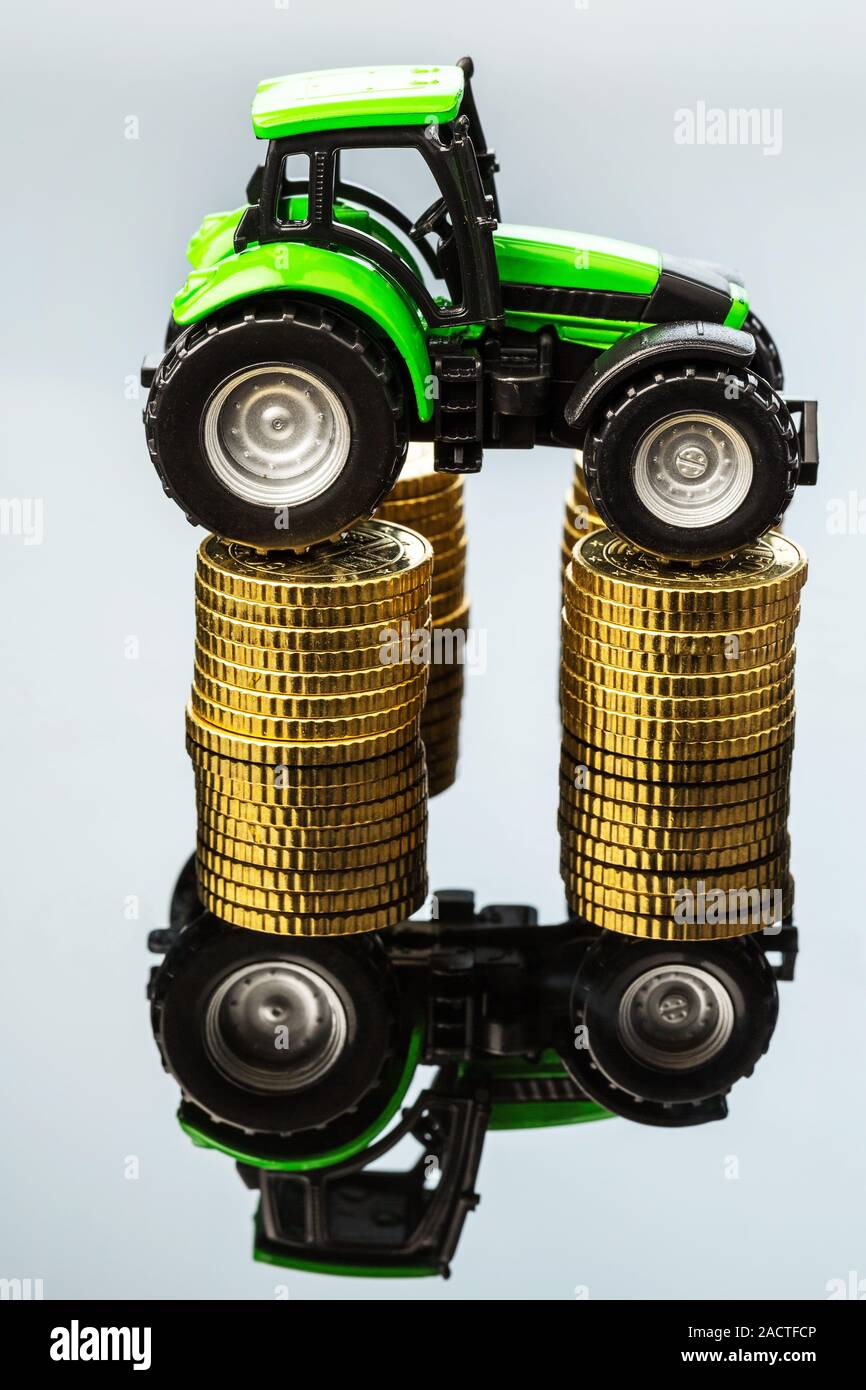 Rising costs hi-res stock photography and images - Alamy