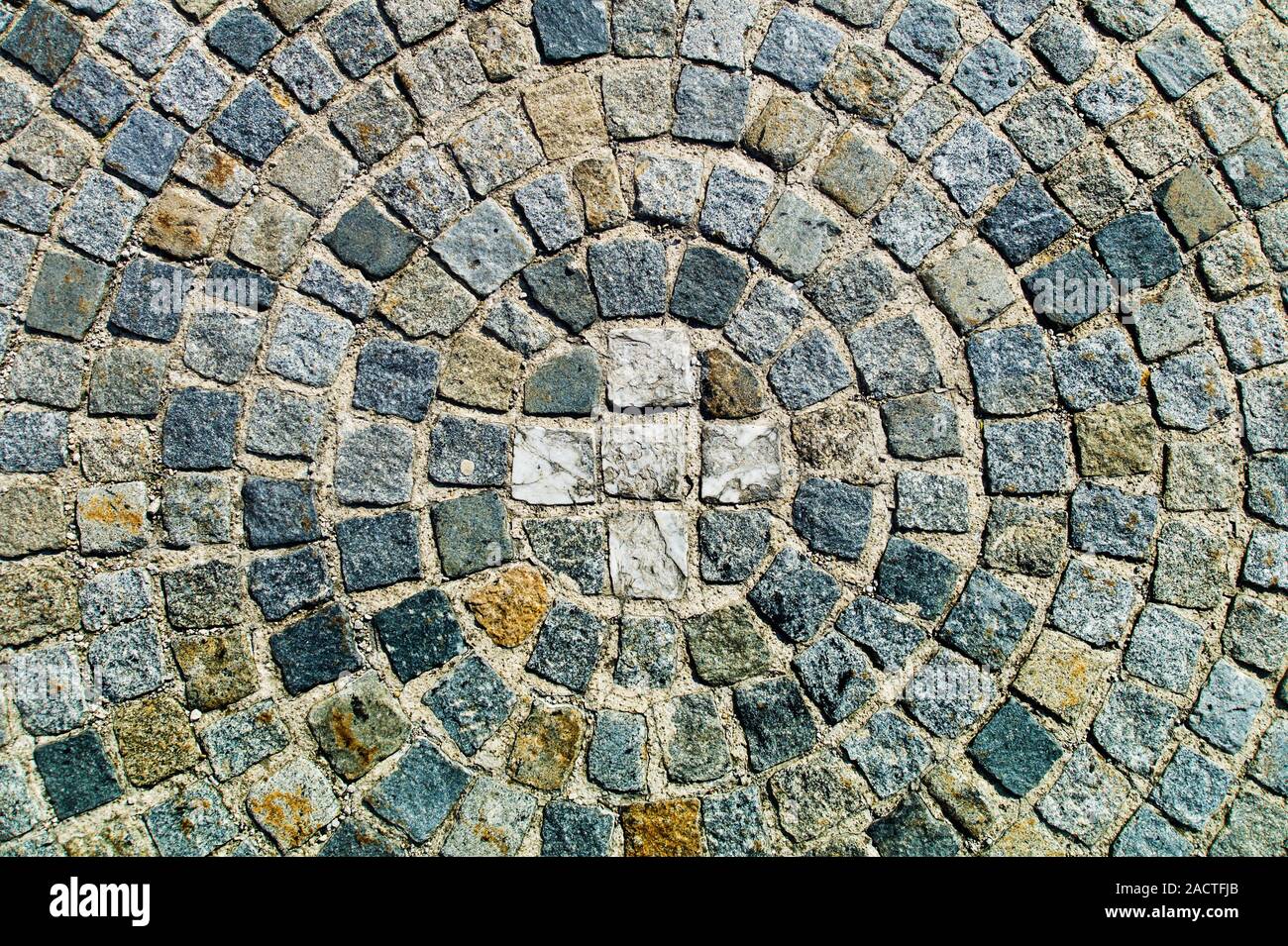 Paving stones, concentric Stock Photo - Alamy