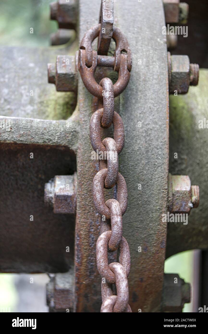Rusty flange hi-res stock photography and images - Alamy