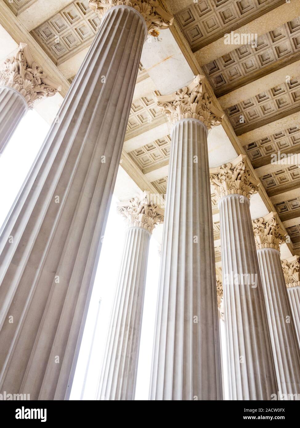 Pillars at the Parliament in Vienna Stock Photo - Alamy