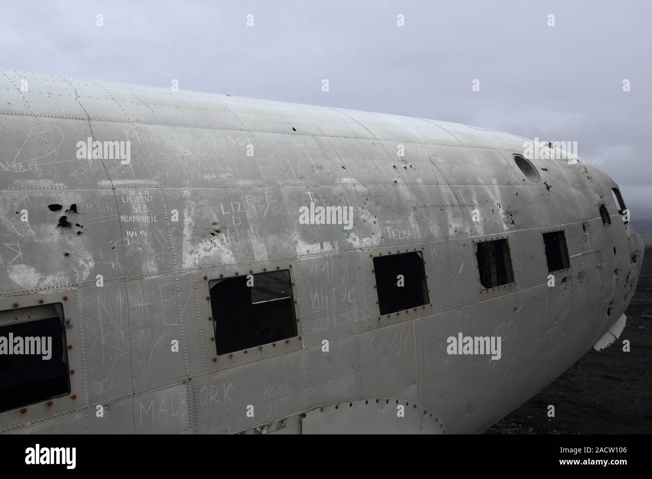 Wrecked aircraft hi-res stock photography and images - Alamy