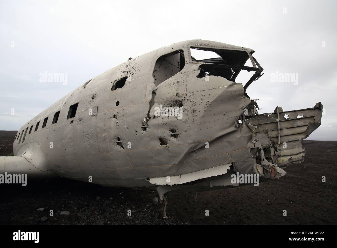 Wrecked aircraft hi-res stock photography and images - Alamy