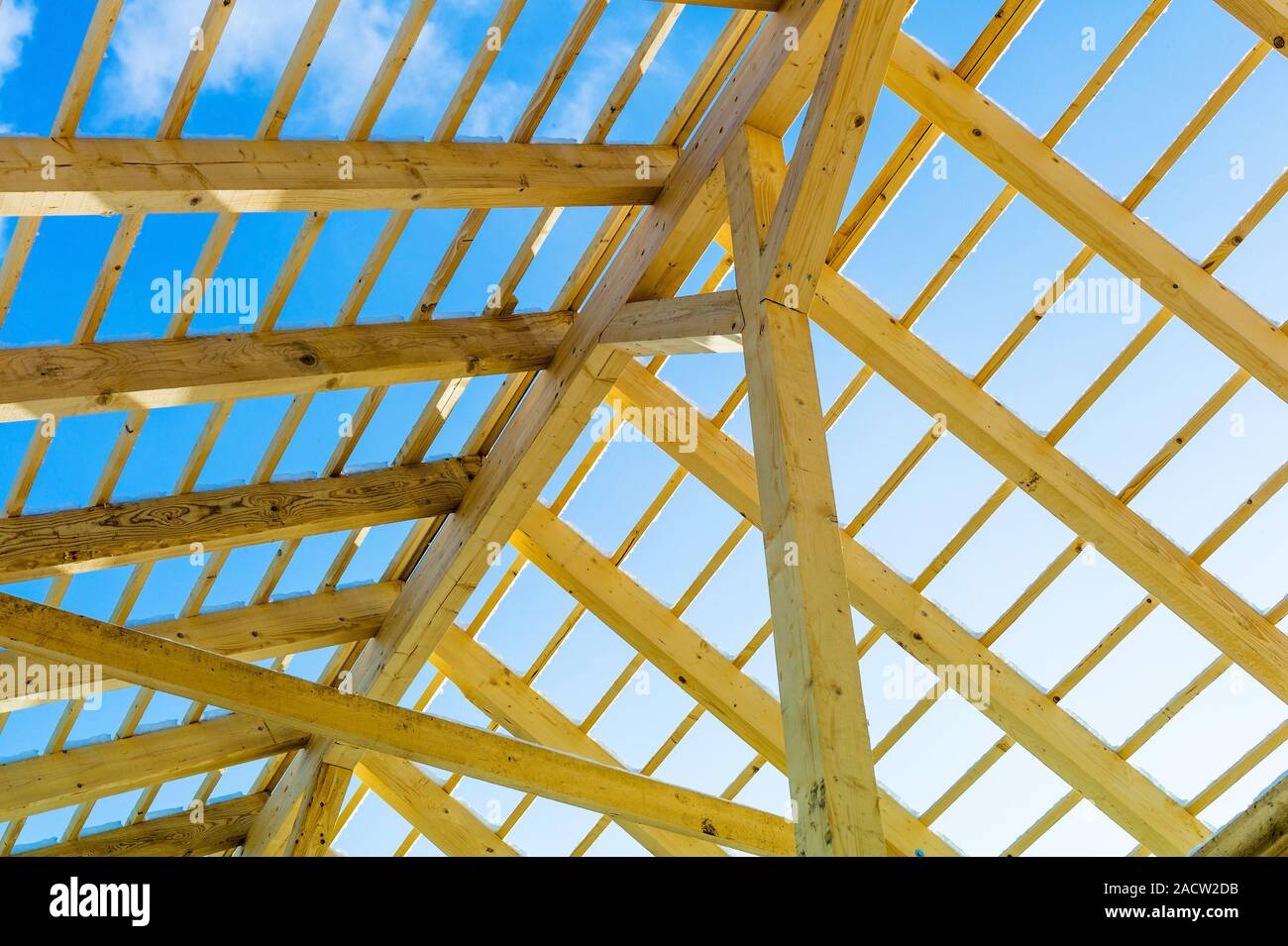 Roof construction made of wood Stock Photo - Alamy