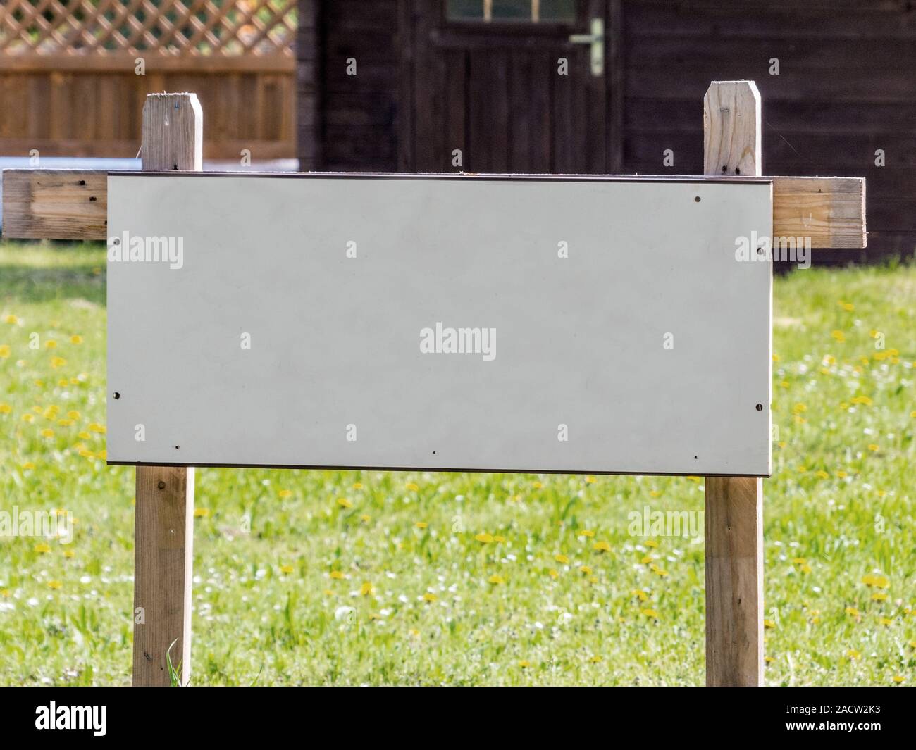 Land for sale hi-res stock photography and images - Alamy