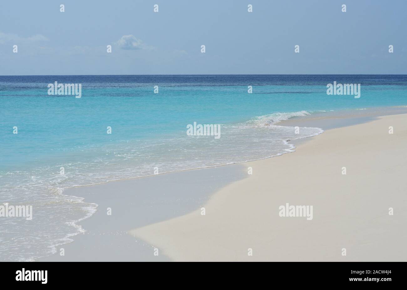 Beautiful sand and beach in Maldives Stock Photo - Alamy