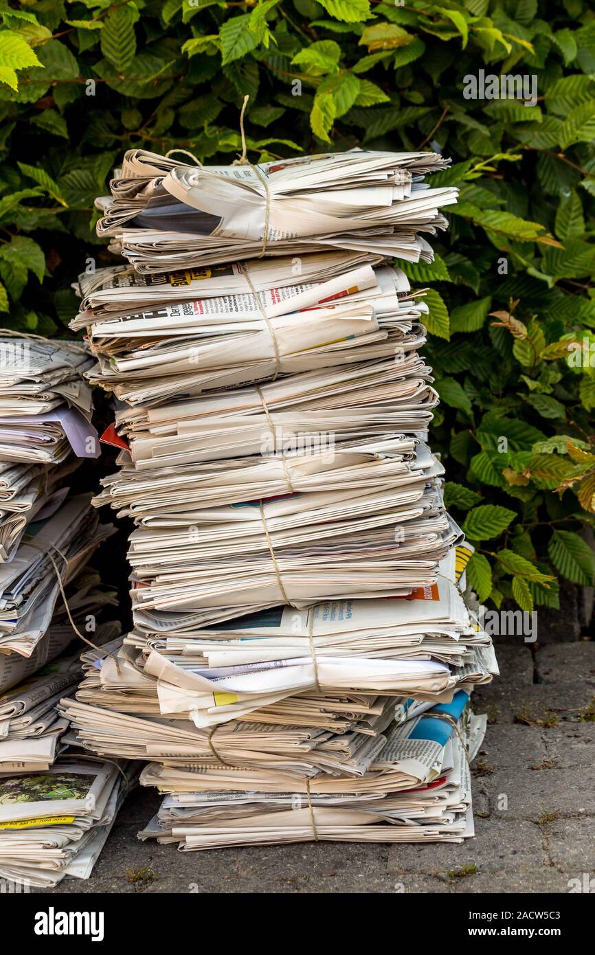 Stack of waste paper. Old Newspapers Stock Photo - Alamy