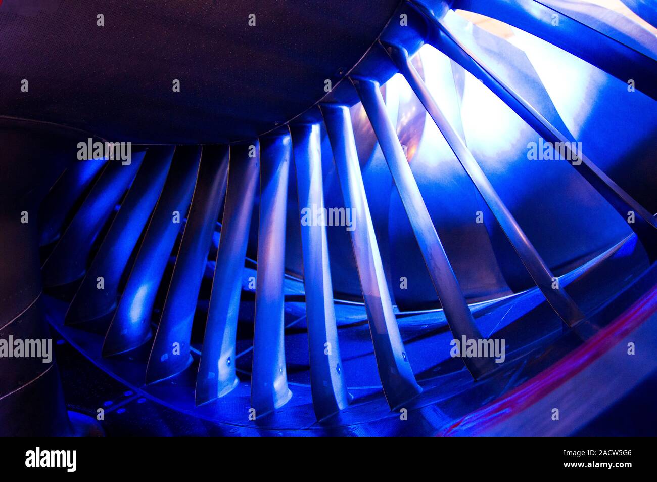 Aircraft engine fan blades (Rolls-Royce Trent 1000) photographed in ...