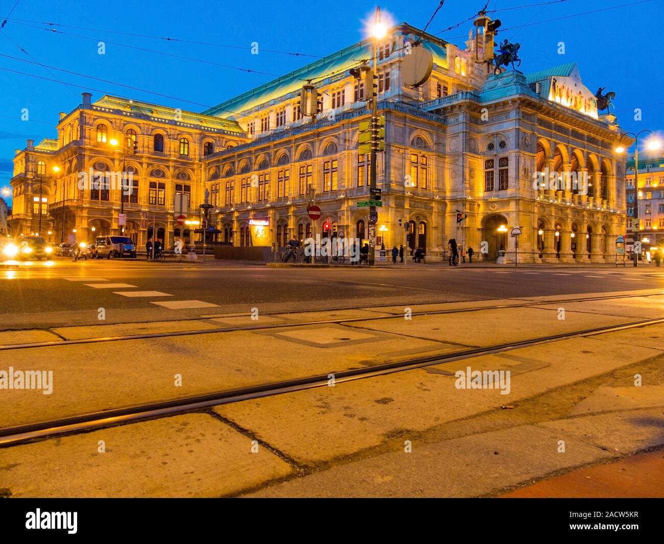 Vienna. Austria. opera Stock Photo - Alamy