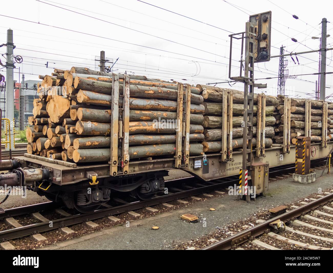 Wagon loaded with wood Stock Photo - Alamy