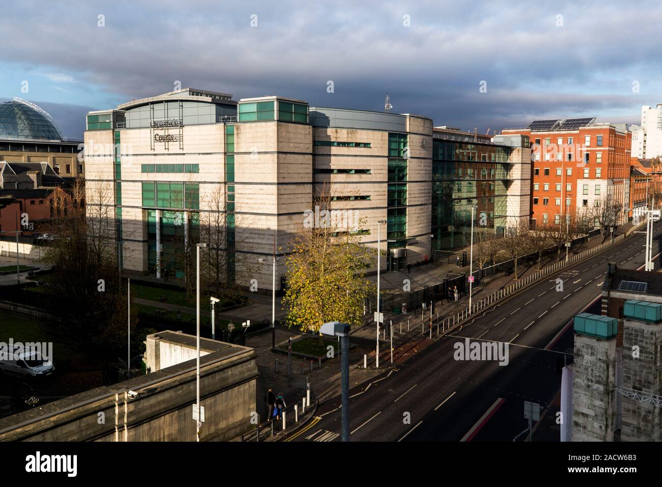At belfast laganside court hi-res stock photography and images - Alamy