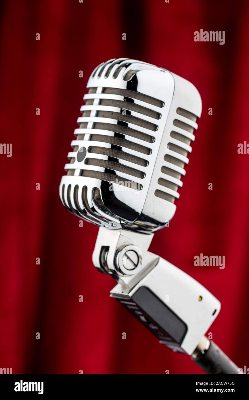 Red velvet band hi-res stock photography and images - Alamy
