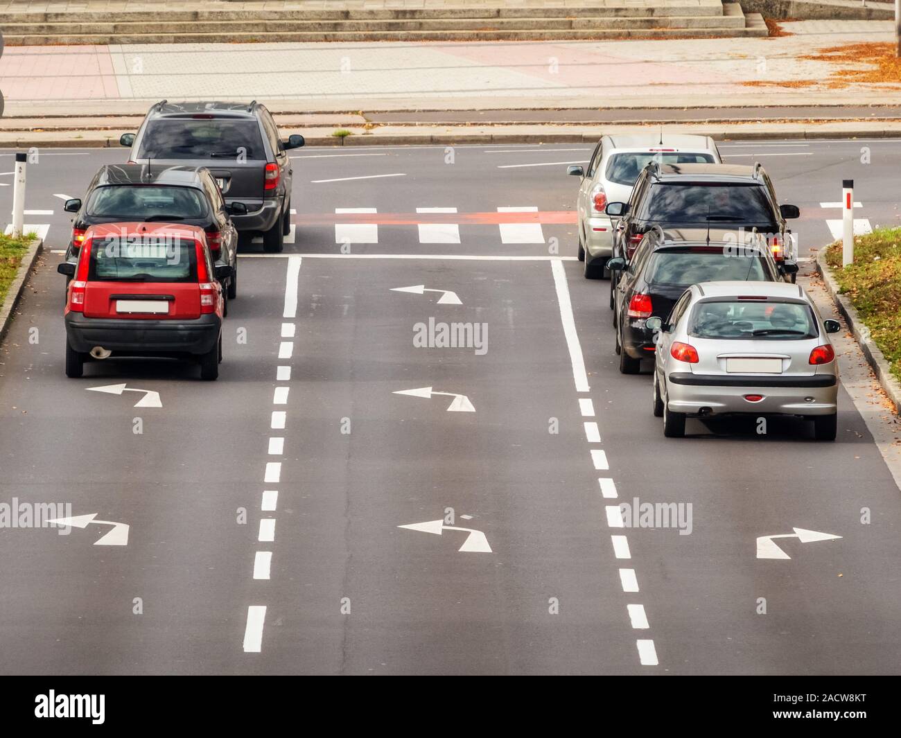 Street intersection hi-res stock photography and images - Alamy