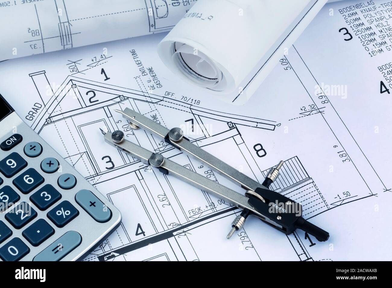 House plan with pocket calculator Stock Photo - Alamy